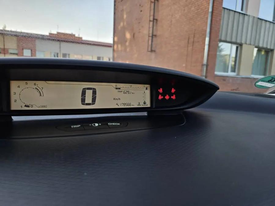 Черный Ситроен С4 2009 в Екабпилс, объемом двигателя 1.60 л и пробегом 180 тыс. км за 3100 €, фото 28 на AUTOMOTO.COM.LV