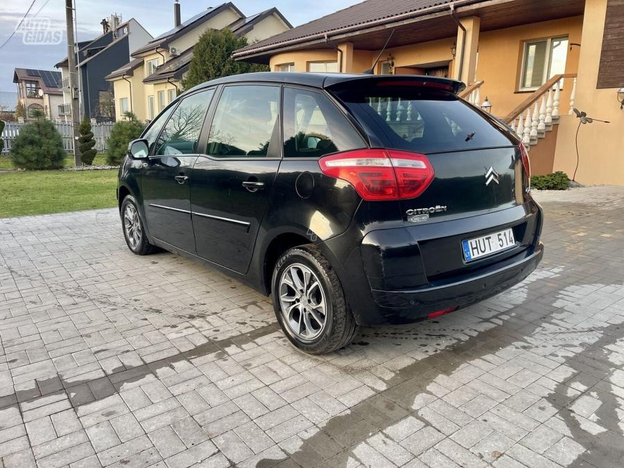 Black Citroen C4 2010 in Vilnius, with an engine capacity of 1.60 L and mileage of 278 thousand km for 1650 €, photo 2 on AUTOMOTO.COM.LV
