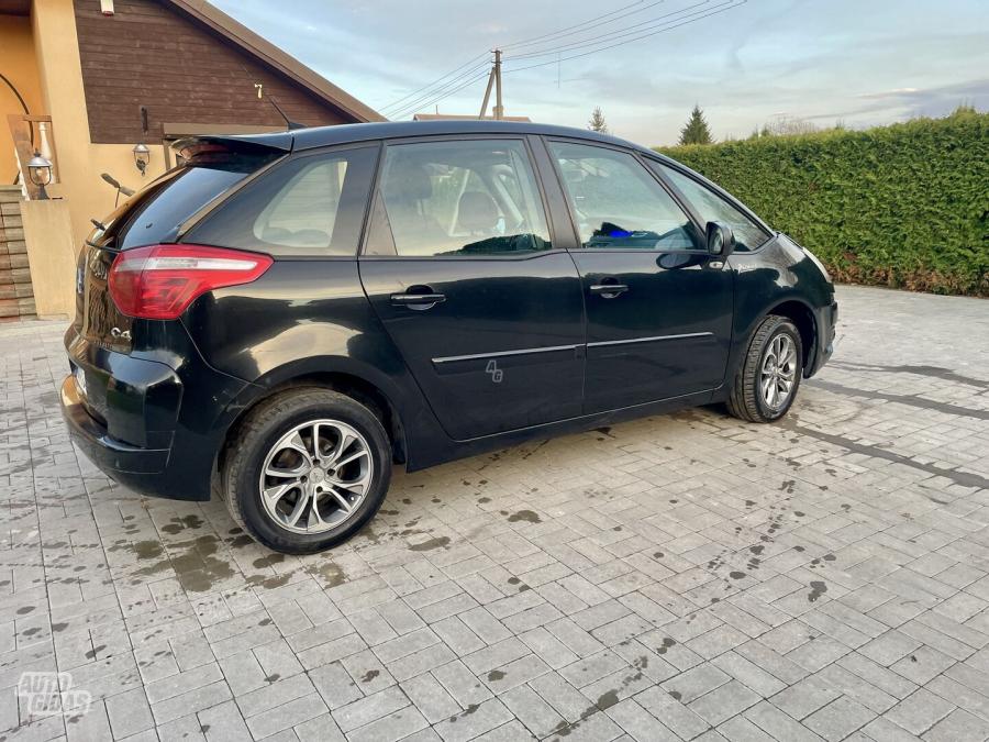 Black Citroen C4 2010 in Vilnius, with an engine capacity of 1.60 L and mileage of 278 thousand km for 1650 €, photo 16 on AUTOMOTO.COM.LV