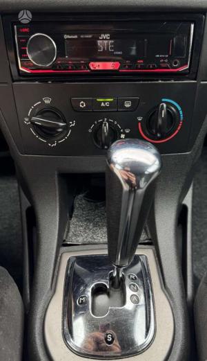 Melns Citroen C4 2010 Viļņa, ar dzinēja tilpumu 1.56 L un nobraukumu 235 tūkst. km par 1950 €, foto 11 vietnē AUTOMOTO.COM.LV