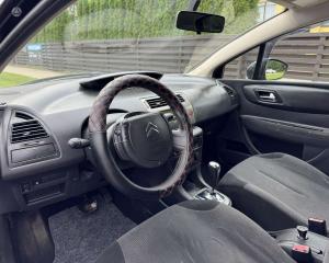Melns Citroen C4 2010 Viļņa, ar dzinēja tilpumu 1.56 L un nobraukumu 235 tūkst. km par 1950 €, foto 12 vietnē AUTOMOTO.COM.LV