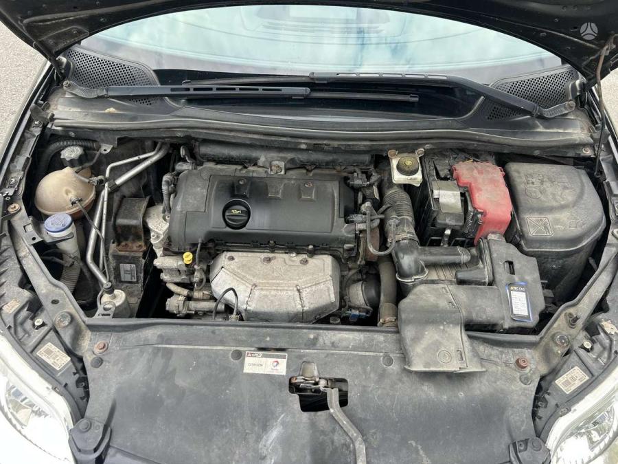Melns Citroen C4 2010 Viļņa, ar dzinēja tilpumu 1.60 L un nobraukumu 166 tūkst. km par 900 €, foto 10 vietnē AUTOMOTO.COM.LV
