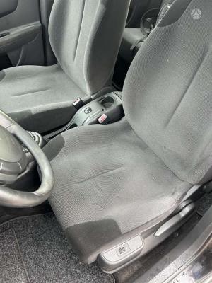 Melns Citroen C4 2010 Viļņa, ar dzinēja tilpumu 1.60 L un nobraukumu 166 tūkst. km par 900 €, foto 12 vietnē AUTOMOTO.COM.LV
