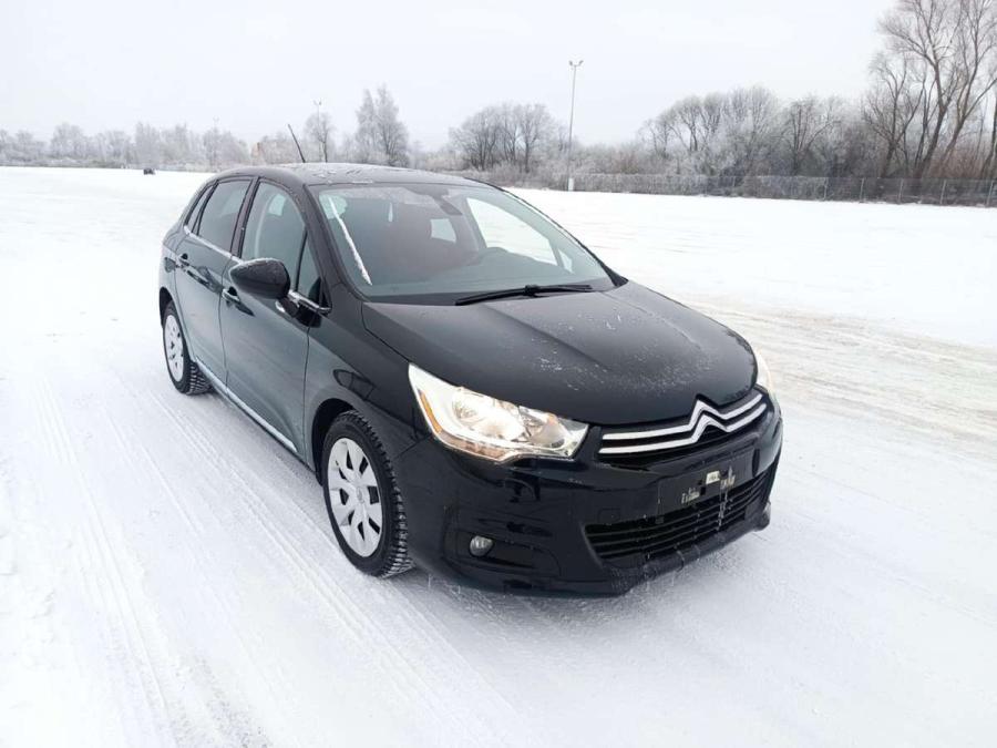 Black Citroen C4 2011 in Marijampole, with an engine capacity of 1.56 L and mileage of 181 thousand km for 4500 €, photo 1 on AUTOMOTO.COM.LV