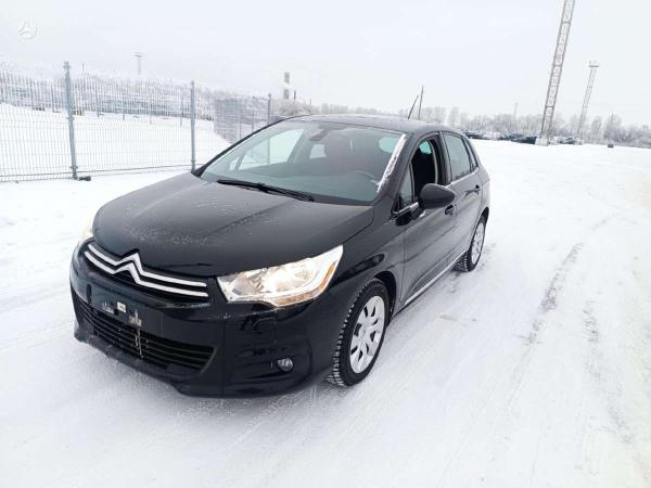 Melns Citroen C4 2011 Marijampole, ar dzinēja tilpumu 1.56 L un nobraukumu 181 tūkst. km par 4500 €, foto 3 vietnē AUTOMOTO.COM.LV