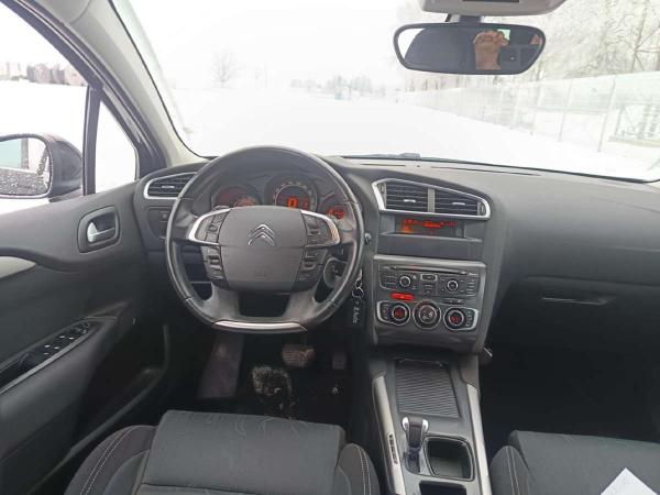 Melns Citroen C4 2011 Marijampole, ar dzinēja tilpumu 1.56 L un nobraukumu 181 tūkst. km par 4500 €, foto 6 vietnē AUTOMOTO.COM.LV