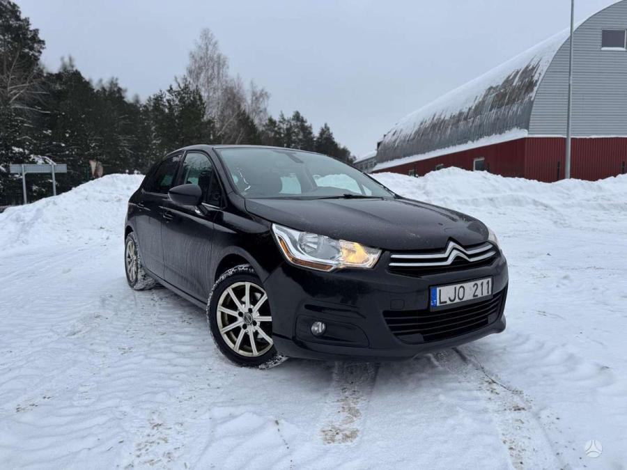 Melns Citroen C4 2011 Viļņa, ar dzinēja tilpumu 1.56 L un nobraukumu 325 tūkst. km par 3450 €, foto 5 vietnē AUTOMOTO.COM.LV