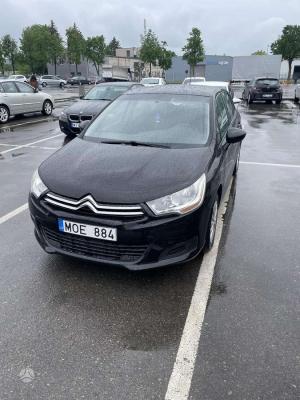 Melns Citroen C4 2011 Kauņa, ar dzinēja tilpumu 1.56 L un nobraukumu 249 tūkst. km par 3650 €, foto  vietnē AUTOMOTO.COM.LV