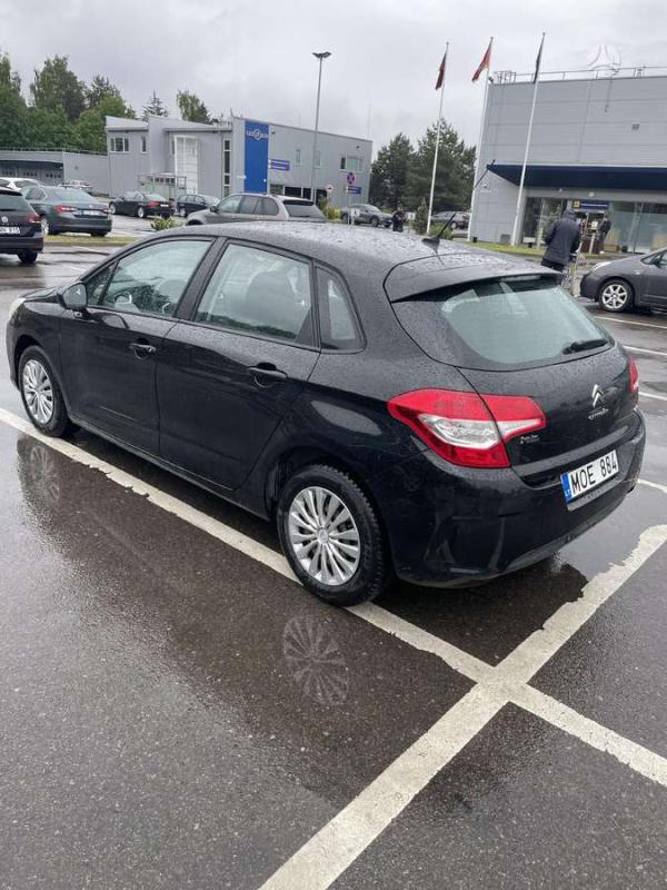 Melns Citroen C4 2011 Kauņa, ar dzinēja tilpumu 1.56 L un nobraukumu 249 tūkst. km par 3650 €, foto 3 vietnē AUTOMOTO.COM.LV