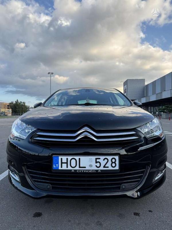 Black Citroen C4 2011 in Kaunas, with an engine capacity of 1.56 L and mileage of 161 thousand km for 3500 €, photo 4 on AUTOMOTO.COM.LV