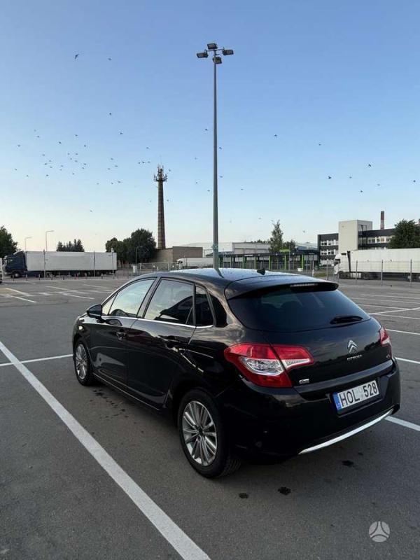 Black Citroen C4 2011 in Kaunas, with an engine capacity of 1.56 L and mileage of 161 thousand km for 3500 €, photo 6 on AUTOMOTO.COM.LV
