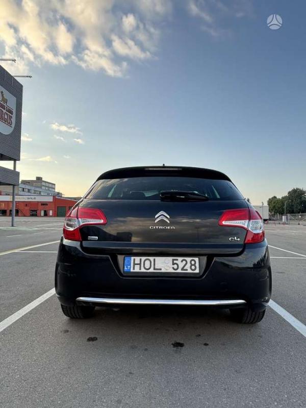 Black Citroen C4 2011 in Kaunas, with an engine capacity of 1.56 L and mileage of 161 thousand km for 3500 €, photo 7 on AUTOMOTO.COM.LV