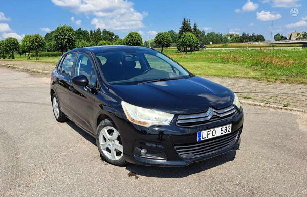 Black Citroen C4 2011 in Kaunas, with an engine capacity of 1.56 L and mileage of 234 thousand km for 2700 €, photo 8 on AUTOMOTO.COM.LV