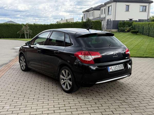 Black Citroen C4 2011 in Vilnius, with an engine capacity of 1.56 L and mileage of 228 thousand km for 3500 €, photo 6 on AUTOMOTO.COM.LV
