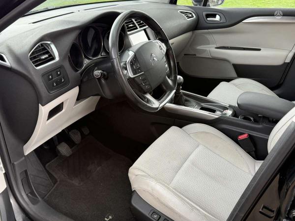 Black Citroen C4 2011 in Vilnius, with an engine capacity of 1.56 L and mileage of 228 thousand km for 3500 €, photo 10 on AUTOMOTO.COM.LV
