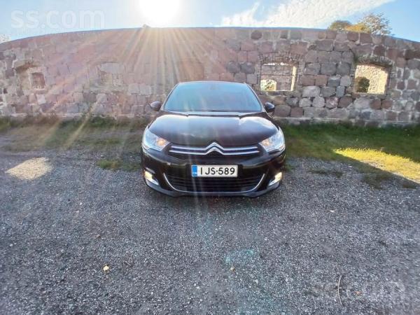Melns Citroen C4 2011 Jēkabpils, ar dzinēja tilpumu 1.60 L un nobraukumu 150 tūkst. km par 3200 €, foto 3 vietnē AUTOMOTO.COM.LV