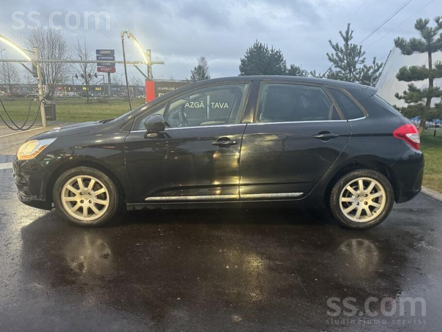 Black Citroen C4 2012 in Riga, with an engine capacity of 1.60 L and mileage of 179 thousand km for 3300 €, photo 2 on AUTOMOTO.COM.LV