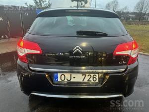 Black Citroen C4 2012 in Riga, with an engine capacity of 1.60 L and mileage of 179 thousand km for 3300 €, photo 7 on AUTOMOTO.COM.LV