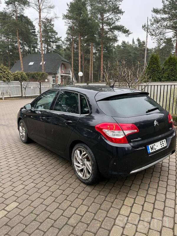 Melns Citroen C4 2012 Rīga, ar dzinēja tilpumu 1.60 L un nobraukumu 224 tūkst. km par 2250 €, foto 4 vietnē AUTOMOTO.COM.LV