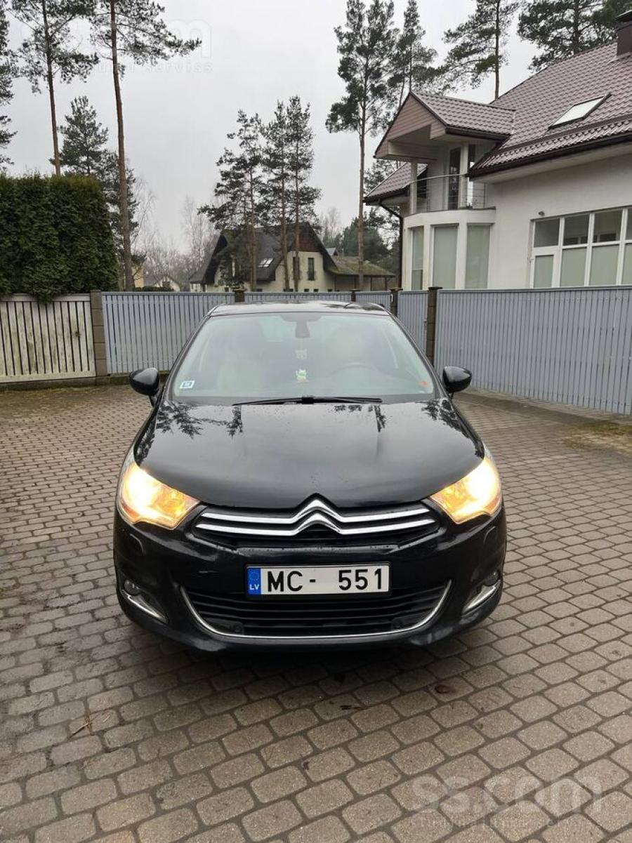 Black Citroen C4 2012 in Riga, with an engine capacity of 1.60 L and mileage of 224 thousand km for 2250 €, photo 6 on AUTOMOTO.COM.LV