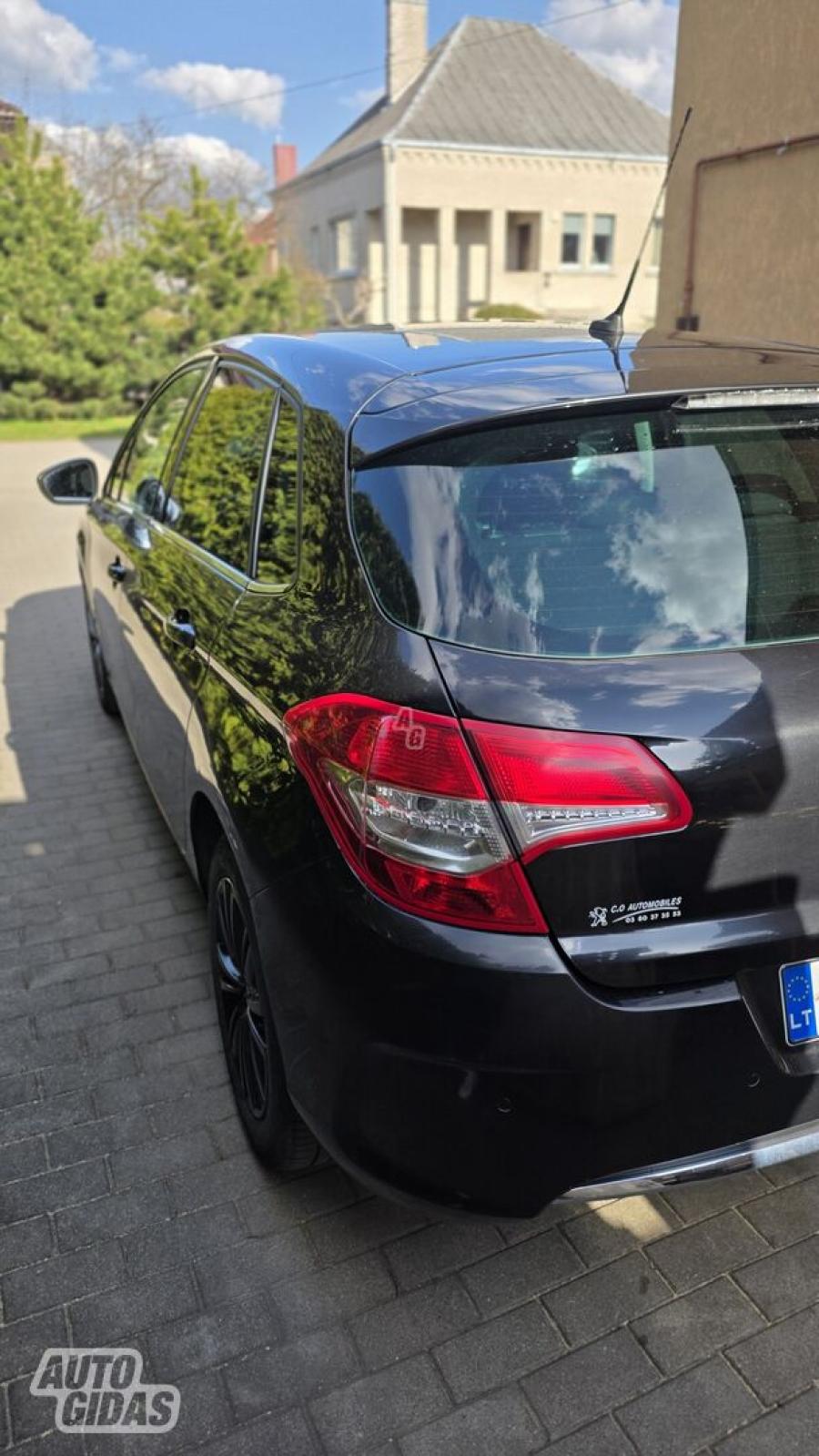 Melns Citroen C4 2012 Kauņa, ar dzinēja tilpumu 1.60 L un nobraukumu 249 tūkst. km par 3400 €, foto 5 vietnē AUTOMOTO.COM.LV