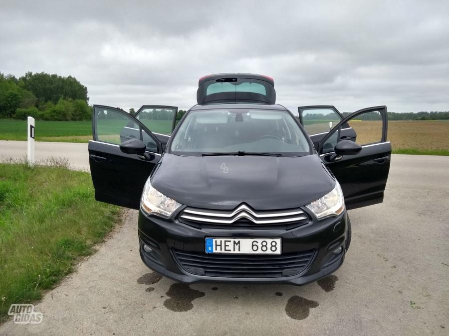 Melns Citroen C4 2012 Vilkaviškis, ar dzinēja tilpumu 1.60 L un nobraukumu 240 tūkst. km par 2850 €, foto 3 vietnē AUTOMOTO.COM.LV