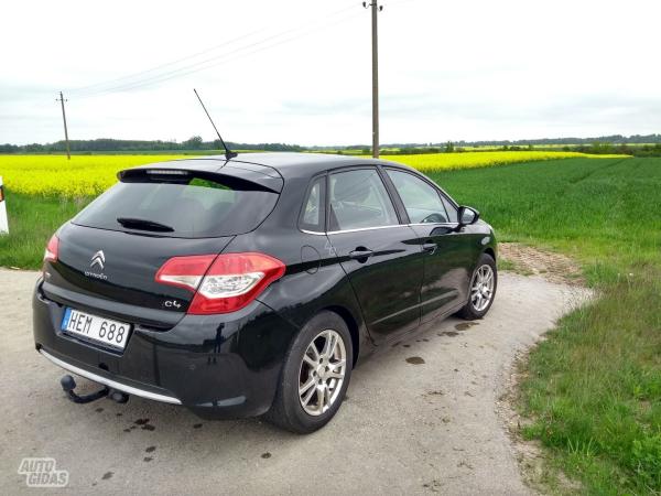 Black Citroen C4 2012 in Vilkaviskis, with an engine capacity of 1.60 L and mileage of 240 thousand km for 1950 €, photo 4 on AUTOMOTO.COM.LV