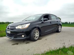 Melns Citroen C4 2012 Vilkaviškis, ar dzinēja tilpumu 1.60 L un nobraukumu 240 tūkst. km par 2850 €, foto 10 vietnē AUTOMOTO.COM.LV