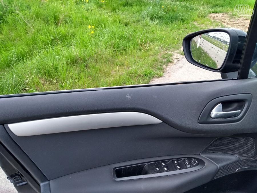 Melns Citroen C4 2012 Vilkaviškis, ar dzinēja tilpumu 1.60 L un nobraukumu 240 tūkst. km par 2850 €, foto 11 vietnē AUTOMOTO.COM.LV