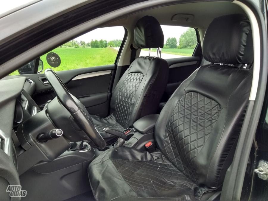 Melns Citroen C4 2012 Vilkaviškis, ar dzinēja tilpumu 1.60 L un nobraukumu 240 tūkst. km par 2850 €, foto 12 vietnē AUTOMOTO.COM.LV