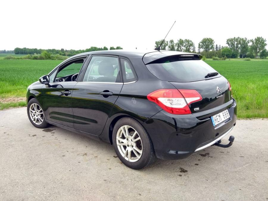 Melns Citroen C4 2012 Vilkaviškis, ar dzinēja tilpumu 1.60 L un nobraukumu 240 tūkst. km par 2850 €, foto 7 vietnē AUTOMOTO.COM.LV