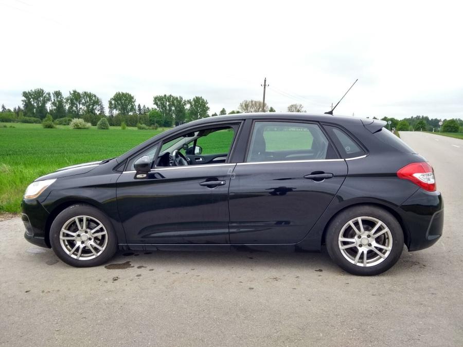Melns Citroen C4 2012 Vilkaviškis, ar dzinēja tilpumu 1.60 L un nobraukumu 240 tūkst. km par 2850 €, foto 8 vietnē AUTOMOTO.COM.LV