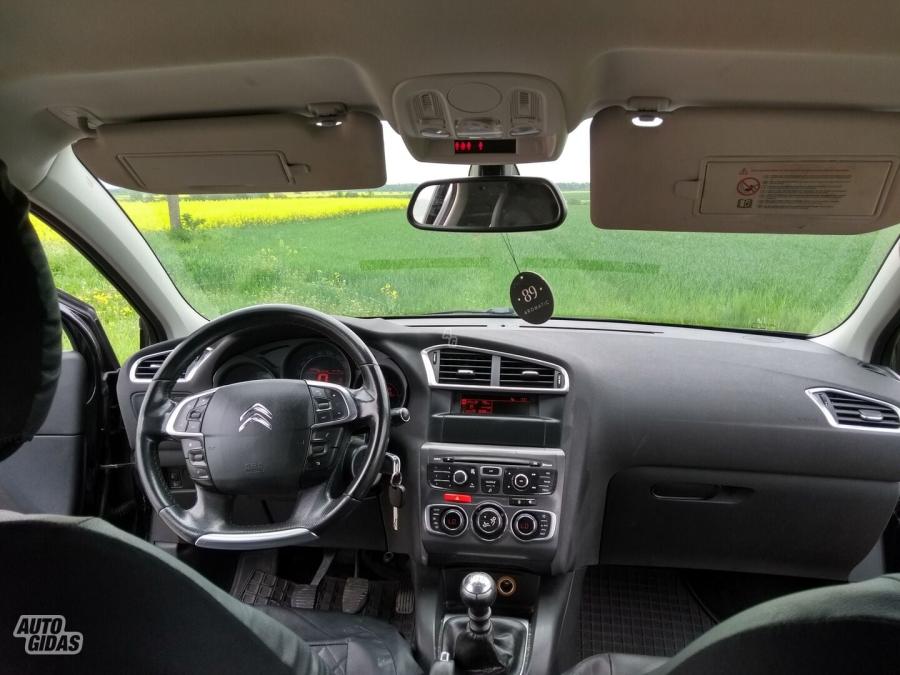 Melns Citroen C4 2012 Vilkaviškis, ar dzinēja tilpumu 1.60 L un nobraukumu 240 tūkst. km par 2850 €, foto 14 vietnē AUTOMOTO.COM.LV