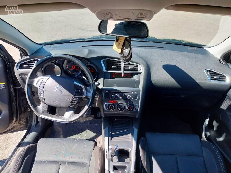 Black Citroen C4 2012 in Taurage, with an engine capacity of 1.60 L and mileage of 258 thousand km for 3500 €, photo 6 on AUTOMOTO.COM.LV