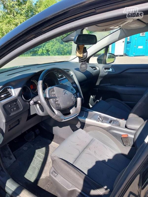 Black Citroen C4 2012 in Taurage, with an engine capacity of 1.60 L and mileage of 258 thousand km for 3500 €, photo 6 on AUTOMOTO.COM.LV