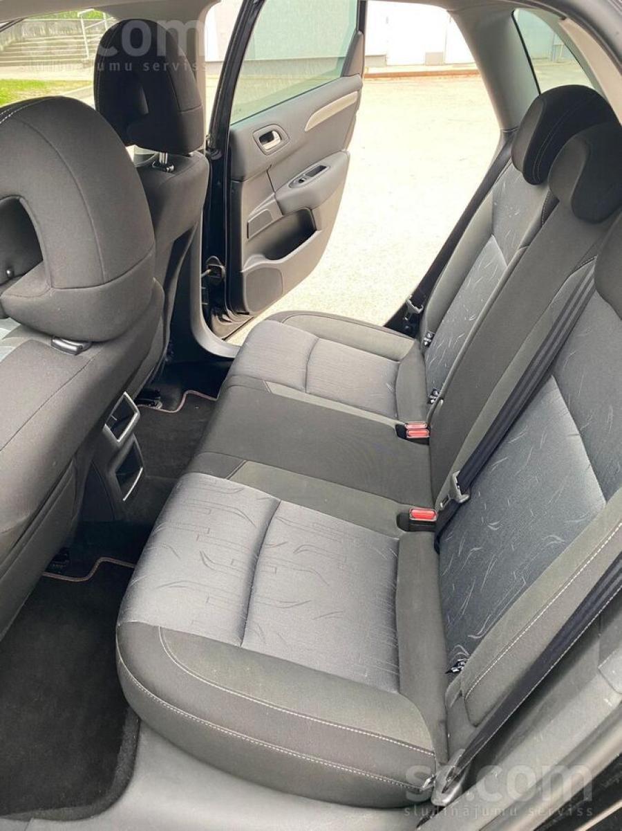 Melns Citroen C4 2012 Ogre, ar dzinēja tilpumu 1.60 L un nobraukumu 205 tūkst. km par 3600 €, foto 7 vietnē AUTOMOTO.COM.LV