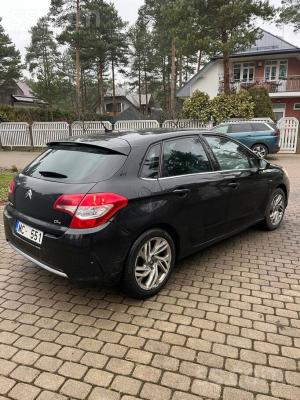Melns Citroen C4 2012 Rīga, ar dzinēja tilpumu 1.60 L un nobraukumu 225 tūkst. km par 2500 €, foto 7 vietnē AUTOMOTO.COM.LV