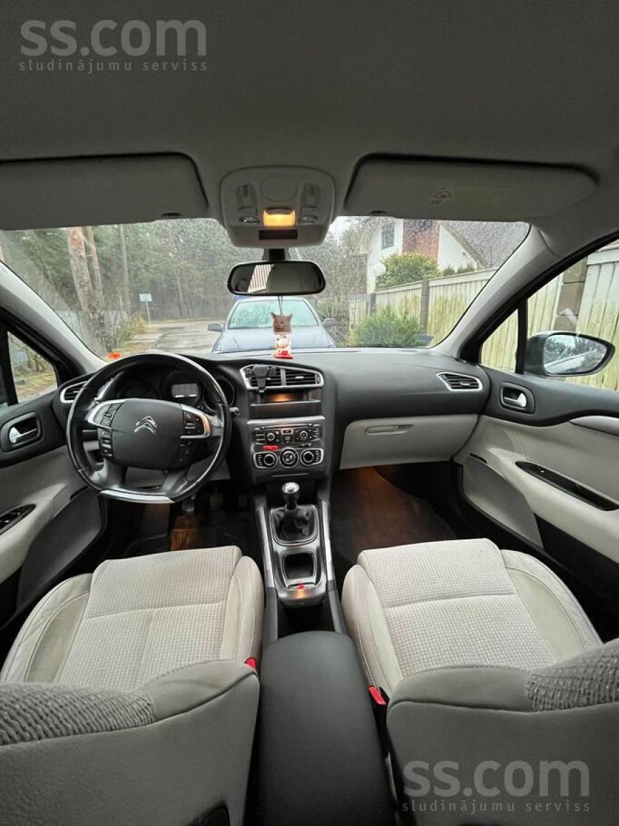 Melns Citroen C4 2012 Rīga, ar dzinēja tilpumu 1.60 L un nobraukumu 225 tūkst. km par 2500 €, foto 17 vietnē AUTOMOTO.COM.LV