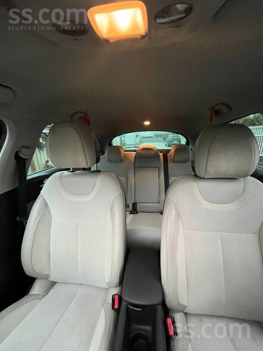 Melns Citroen C4 2012 Rīga, ar dzinēja tilpumu 1.60 L un nobraukumu 225 tūkst. km par 2500 €, foto 18 vietnē AUTOMOTO.COM.LV