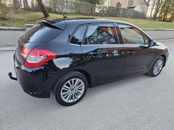 Melns Citroen C4 2012 Jēkabpils, ar dzinēja tilpumu 1.60 L un nobraukumu 245 tūkst. km par 4590 €, foto 7 vietnē AUTOMOTO.COM.LV