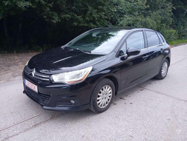 Melns Citroen C4 2012 Viļņa, ar dzinēja tilpumu 1.56 L un nobraukumu 270 tūkst. km par 2750 €, foto 1 vietnē AUTOMOTO.COM.LV