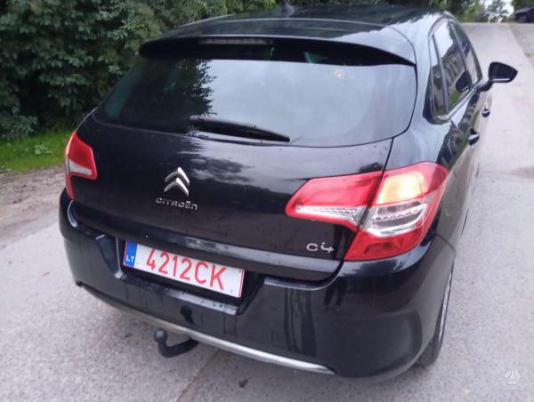 Melns Citroen C4 2012 Viļņa, ar dzinēja tilpumu 1.56 L un nobraukumu 270 tūkst. km par 2750 €, foto 6 vietnē AUTOMOTO.COM.LV