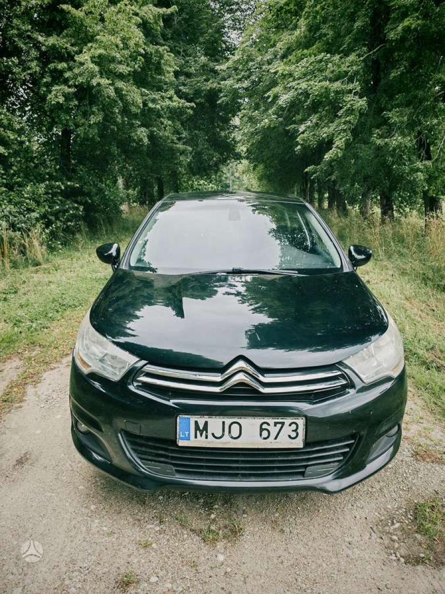 Melns Citroen C4 2012 Skaudvilė, ar dzinēja tilpumu 1.56 L un nobraukumu 258 tūkst. km par 3600 €, foto 9 vietnē AUTOMOTO.COM.LV
