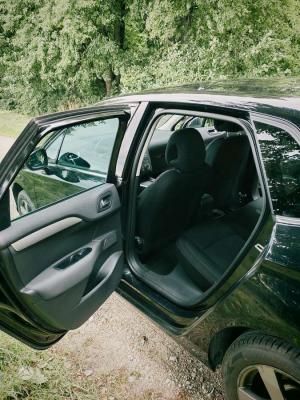 Melns Citroen C4 2012 Skaudvilė, ar dzinēja tilpumu 1.56 L un nobraukumu 258 tūkst. km par 3600 €, foto 12 vietnē AUTOMOTO.COM.LV
