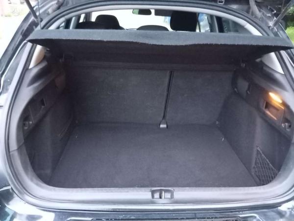 Black Citroen C4 2012 in Vilnius, with an engine capacity of 1.56 L and mileage of 260 thousand km for 1999 €, photo 8 on AUTOMOTO.COM.LV