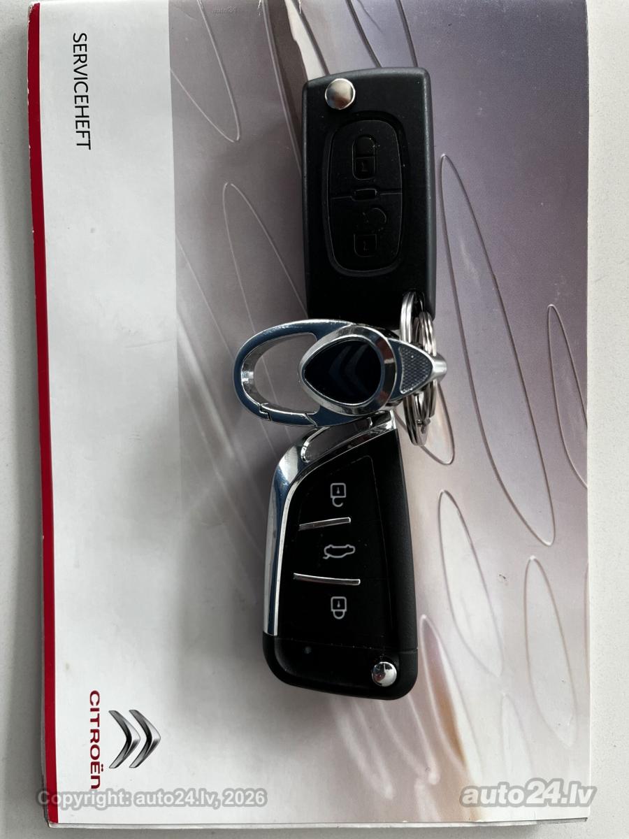 Melns Citroen C4 2013 Tallina, ar dzinēja tilpumu 1.60 L un nobraukumu 125 tūkst. km par 4500 €, foto 14 vietnē AUTOMOTO.COM.LV