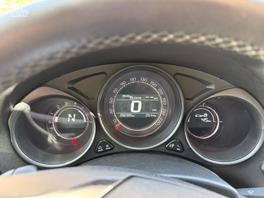 Melns Citroen C4 2013 Plungė, ar dzinēja tilpumu 1.60 L un nobraukumu 267 tūkst. km par 2550 €, foto 11 vietnē AUTOMOTO.COM.LV