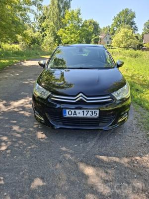 Black Citroen C4 2013 in Riga, with an engine capacity of 1.60 L and mileage of 205 thousand km for 4999 €, photo 3 on AUTOMOTO.COM.LV