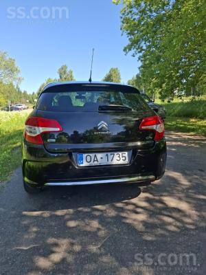 Black Citroen C4 2013 in Riga, with an engine capacity of 1.60 L and mileage of 205 thousand km for 4999 €, photo 7 on AUTOMOTO.COM.LV