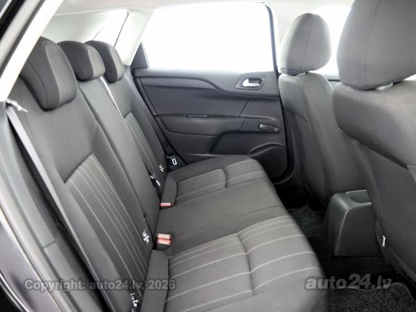 Black Citroen C4 2013 in Tallinn, with an engine capacity of 1.40 L and mileage of 139 thousand km for 2399 €, photo 7 on AUTOMOTO.COM.LV
